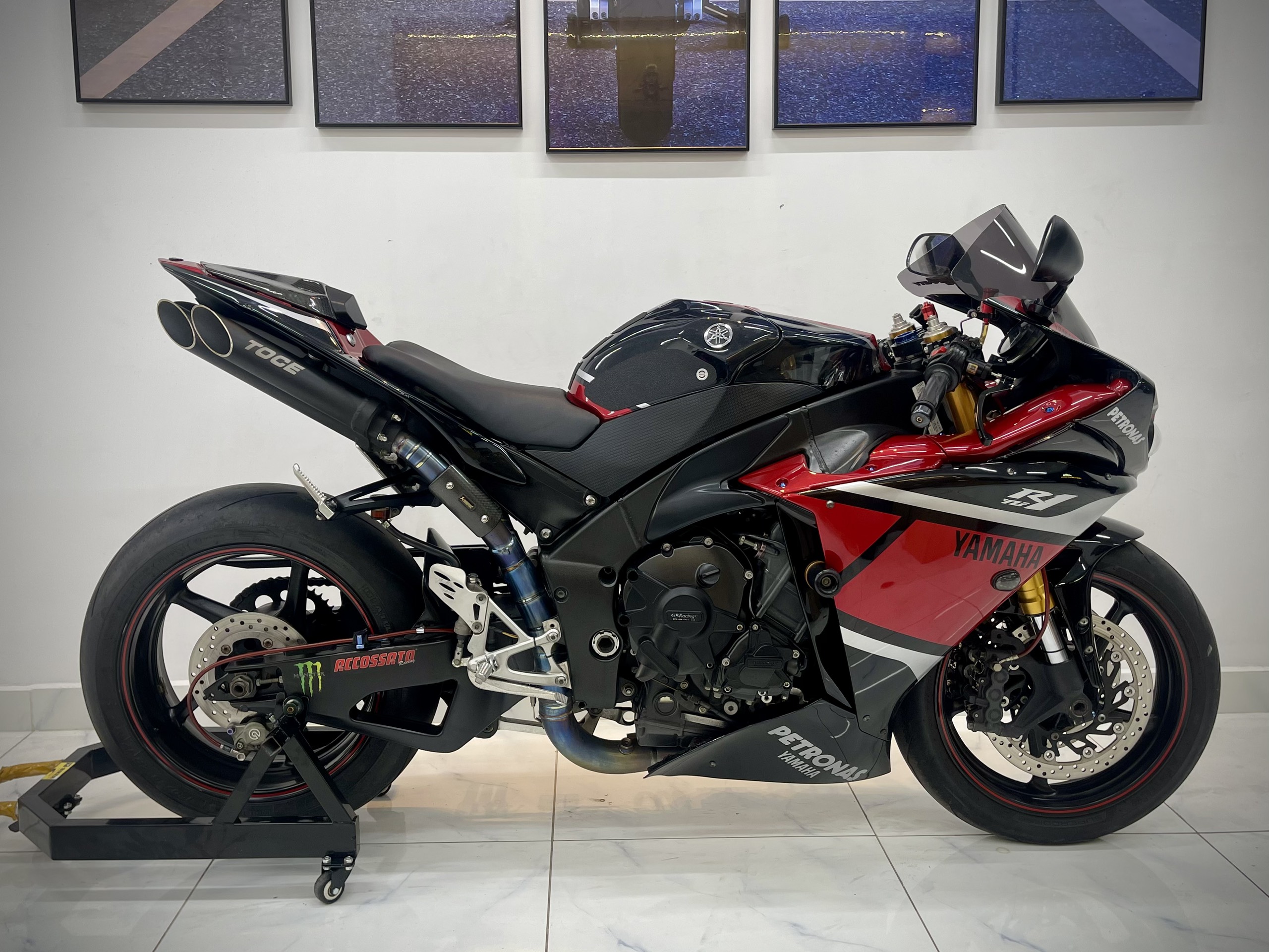 YAMAHA R1 CROSSPLANE 2009 HQCN GIÁ 185 TRIỆU - THÁI THUẬN MOTOR