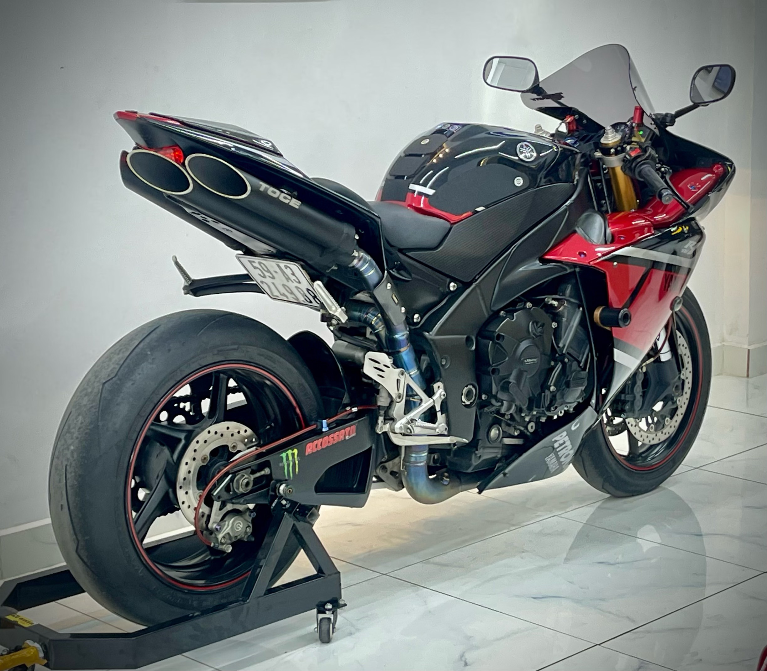 YAMAHA R1 CROSSPLANE 2009 HQCN GIÁ 185 TRIỆU - THÁI THUẬN MOTOR